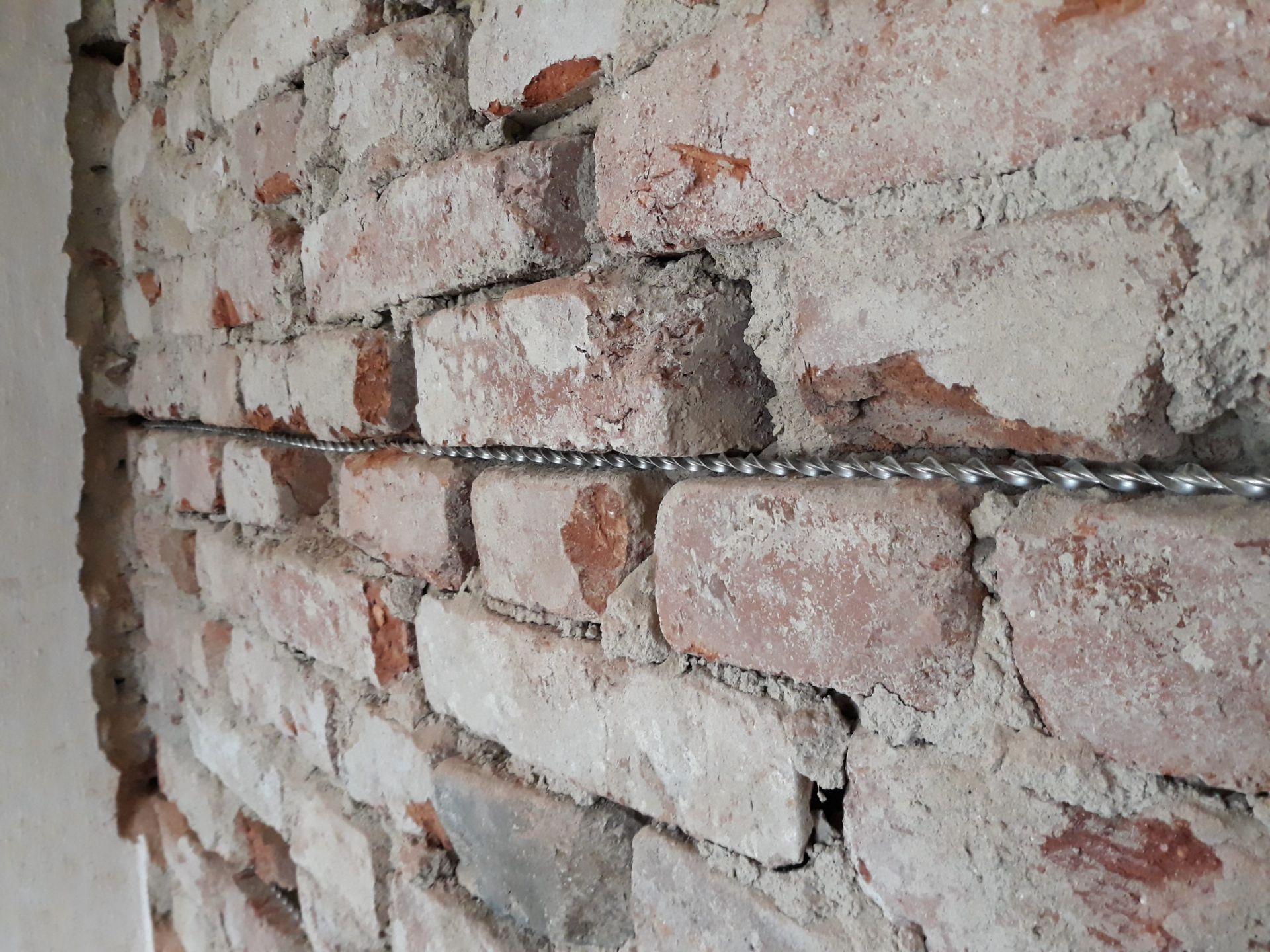SANACE CZ s.r.o. - injektáže veškerých konstrukcí, sanace zdiva ...